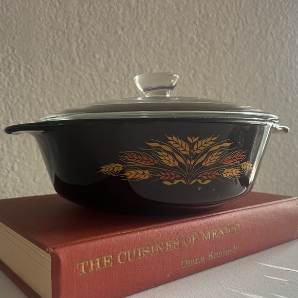 Anchor Hocking | Kitchen | Vintage 97s Anchor Hocking Casserole Dish ...